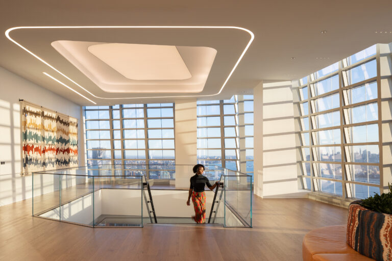 Lord, Abbett & Co. LLC - HLW